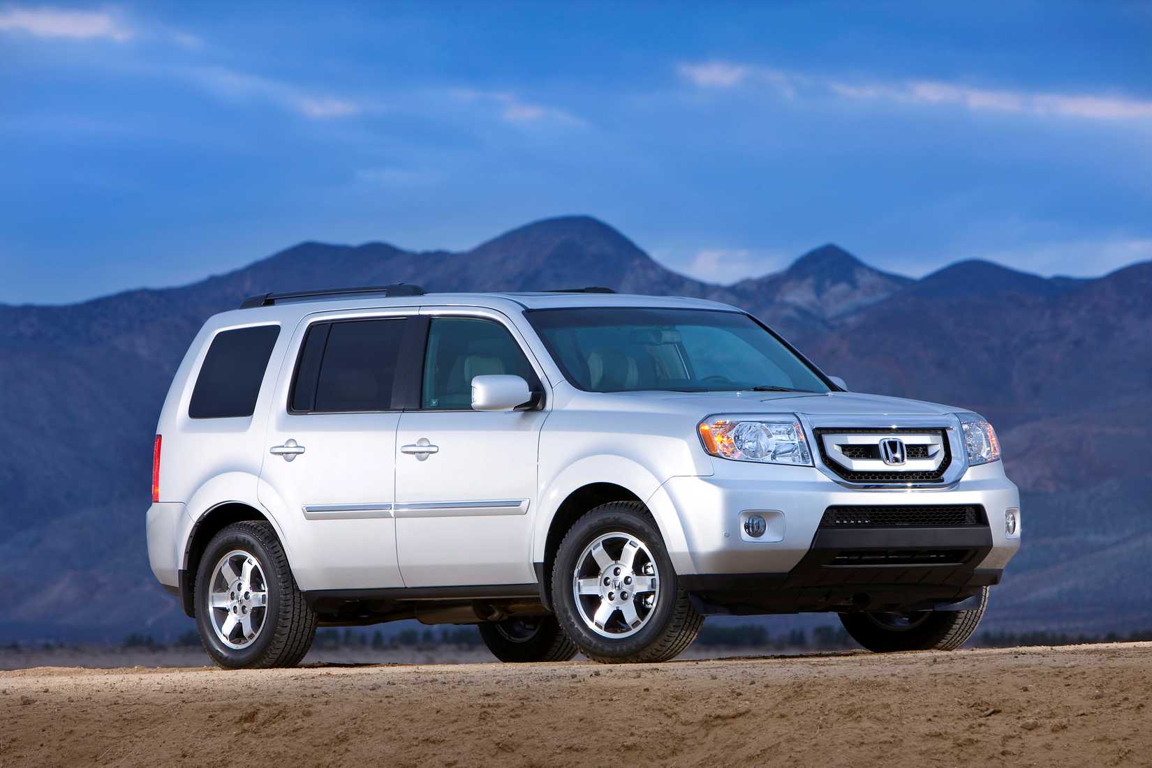 2010 Honda Pilot Pricing, Photos & Specs