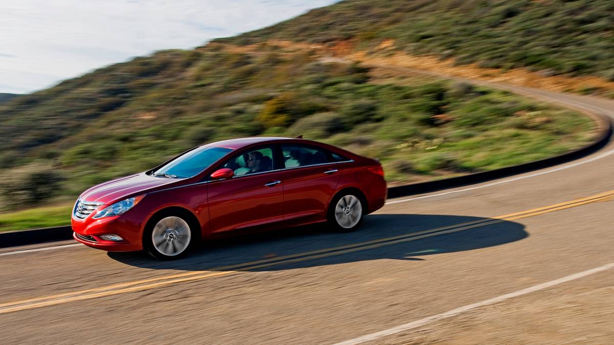 2012 Hyundai Sonata Pricing, Photos & Specs
