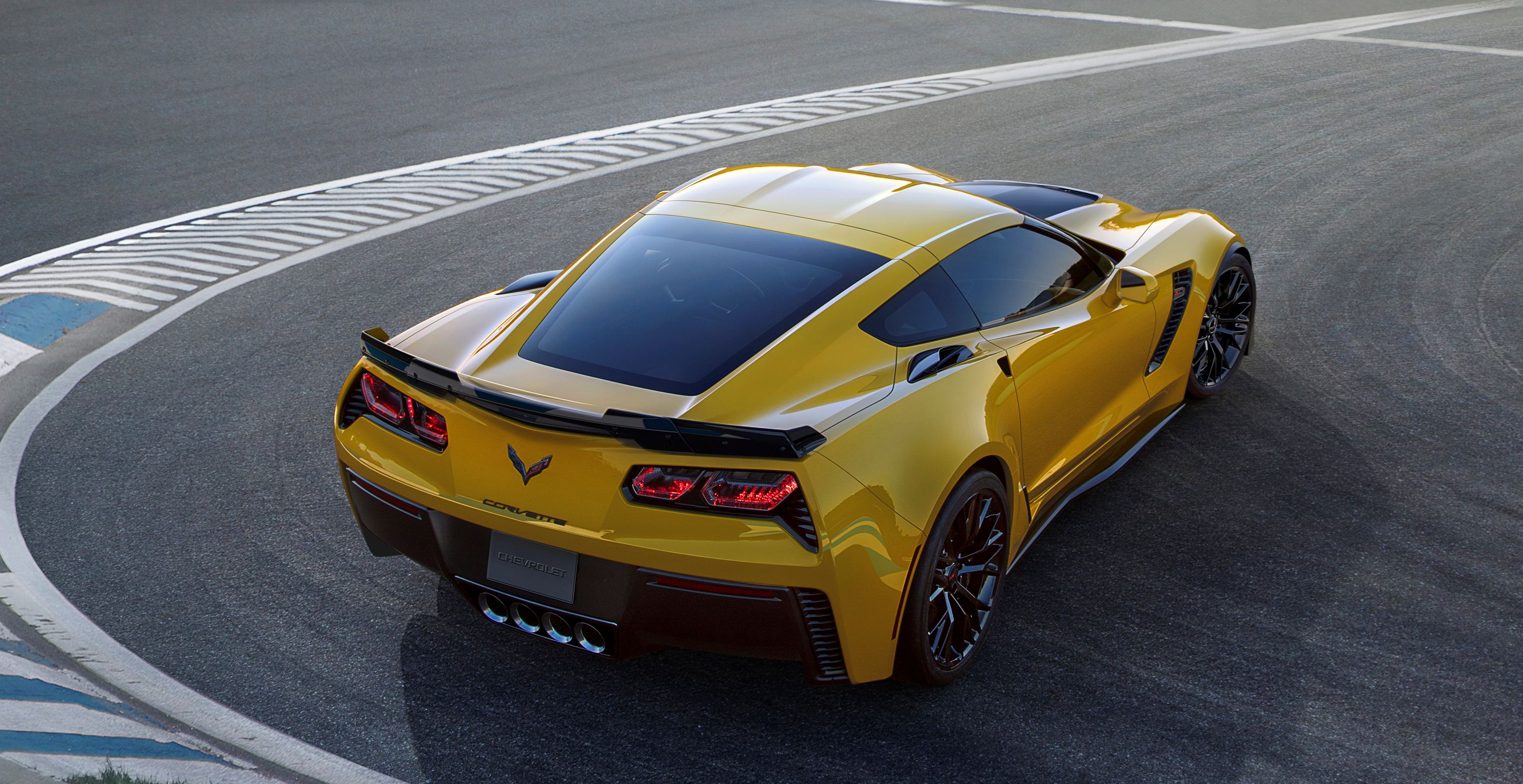 2018 Chevrolet Corvette Stingray Coupe Pricing, Photos & Specs