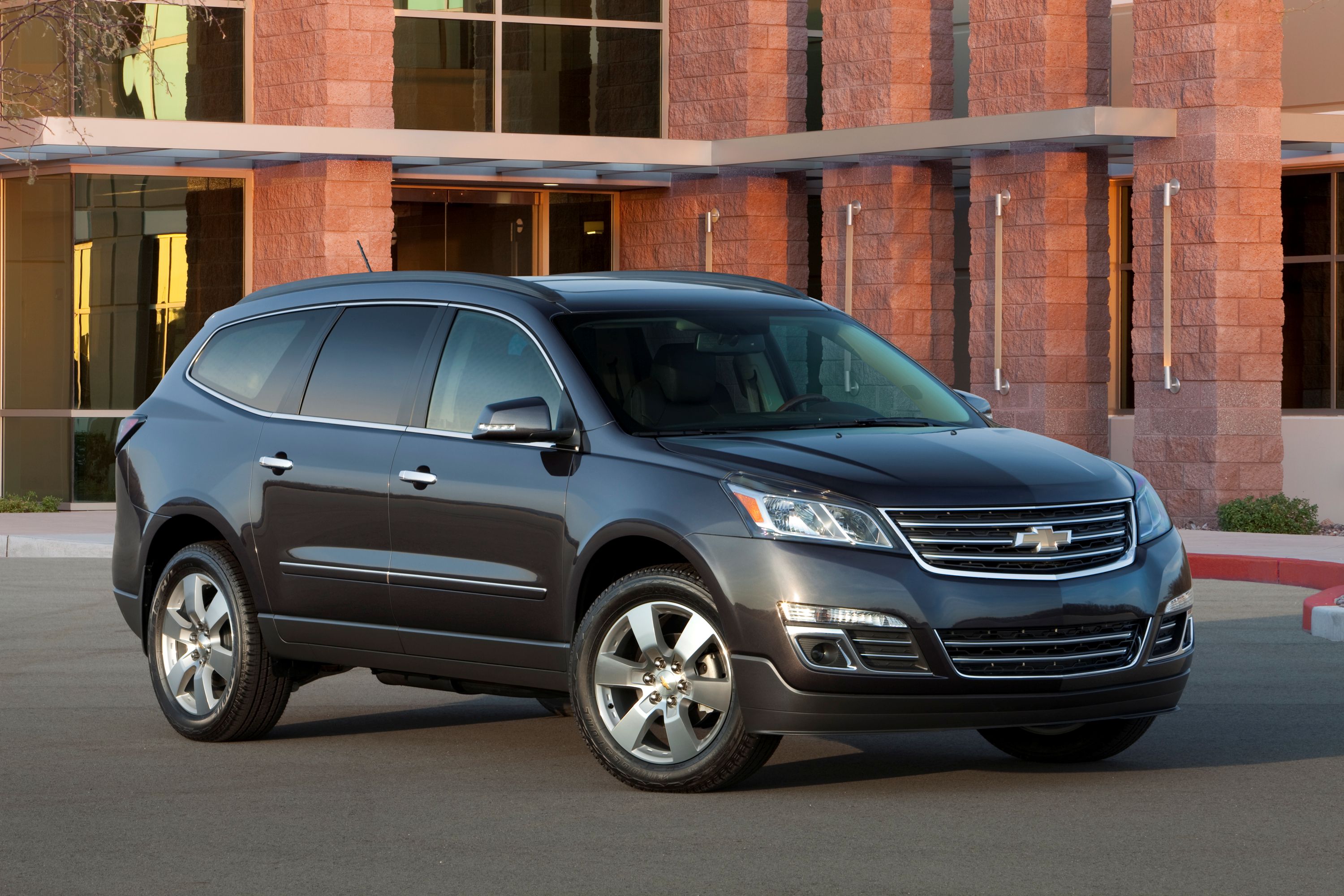 2016 Chevrolet Traverse Pricing, Photos & Specs