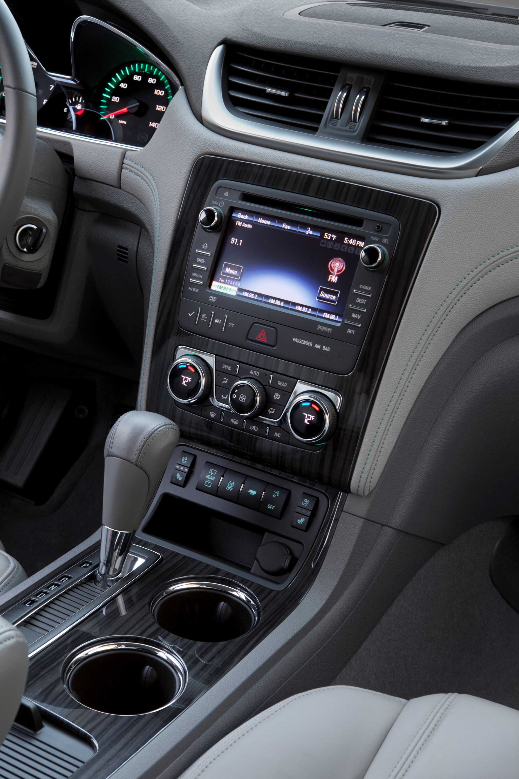 2016 Chevrolet Traverse Pricing, Photos & Specs