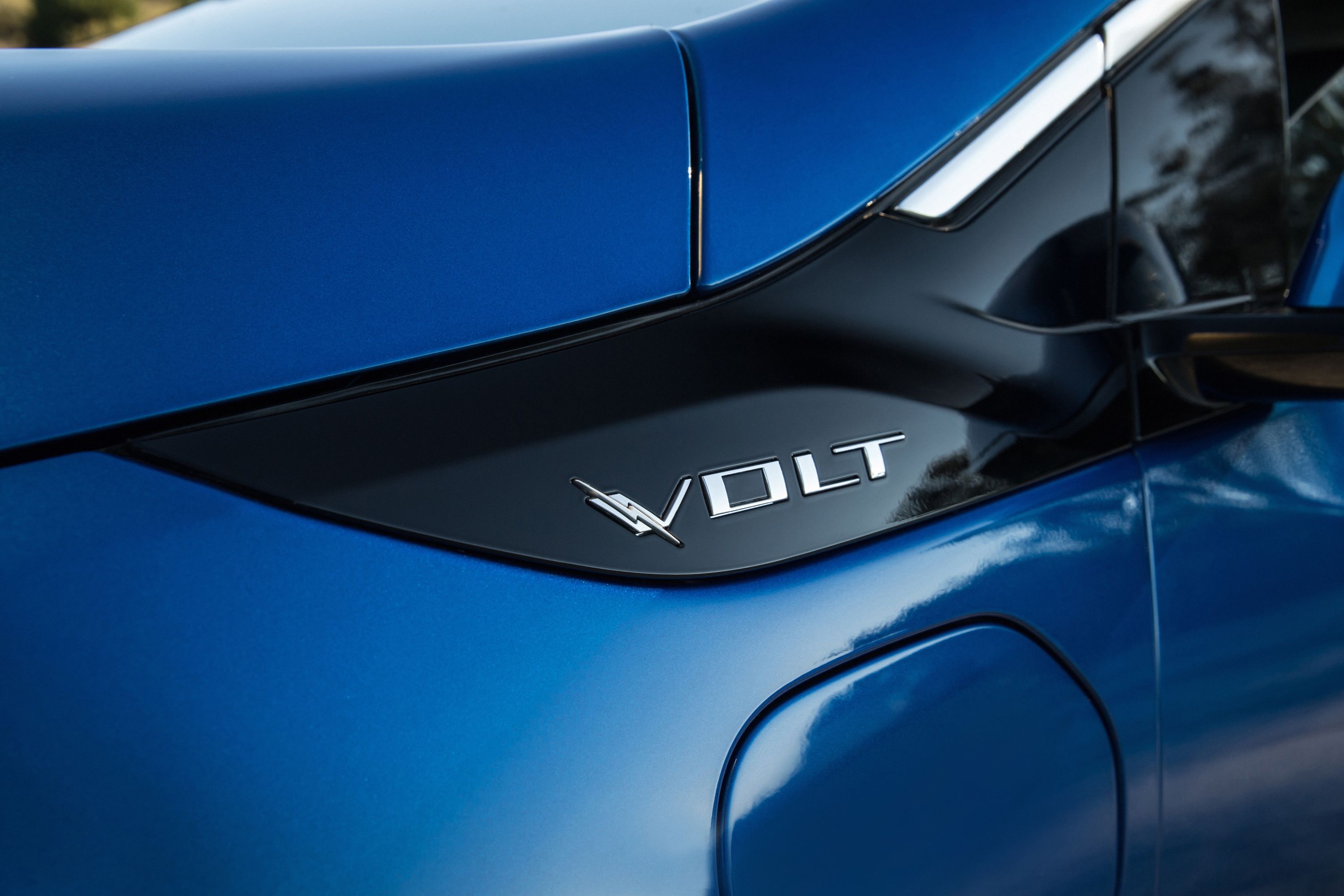 2019 Chevrolet Volt Pricing, Photos & Specs