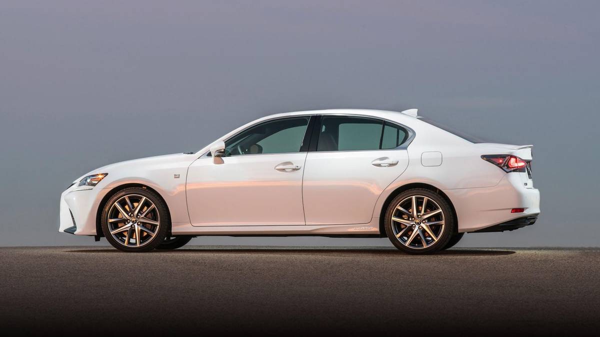 2017 Lexus GS Hybrid Interior Photos