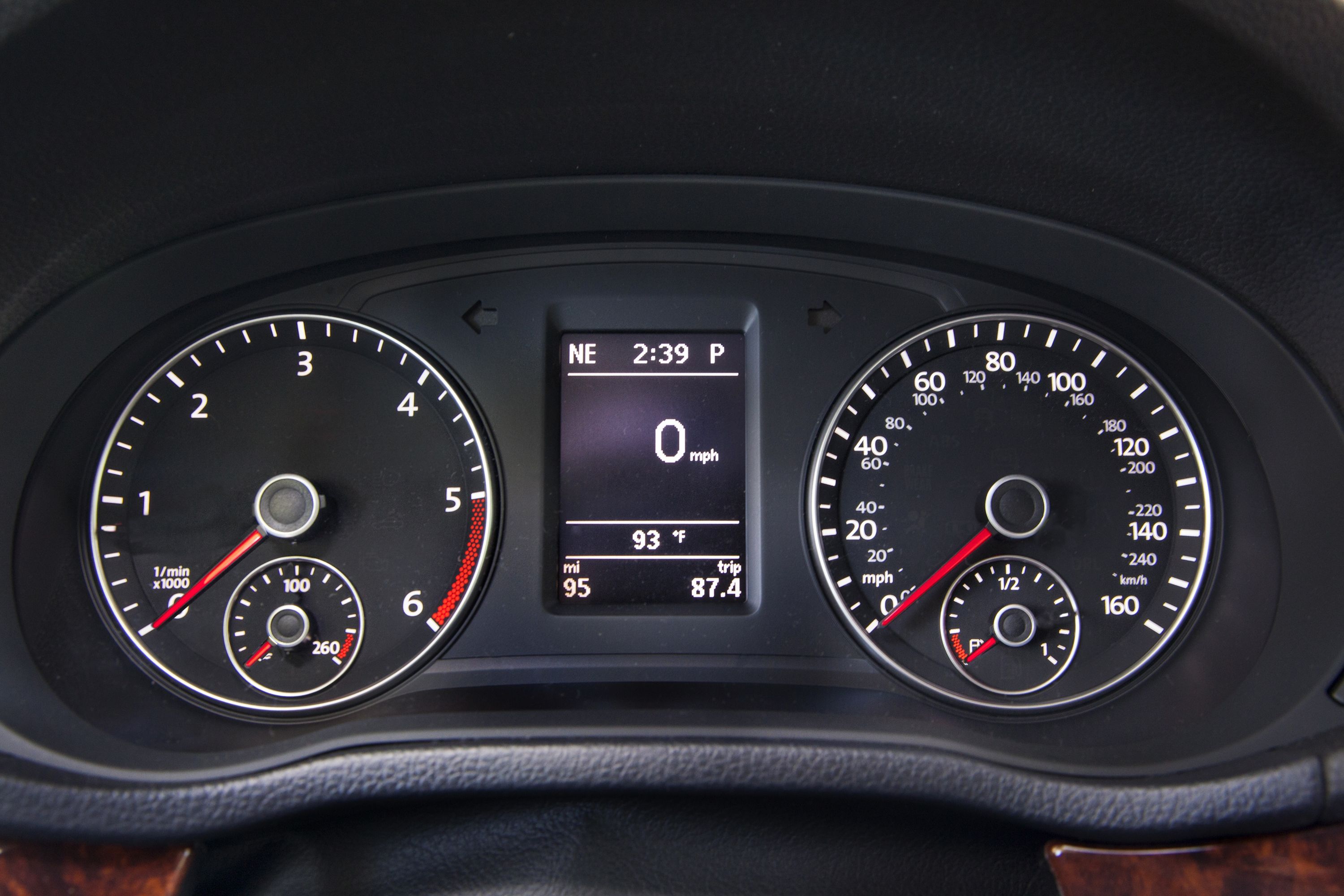 2014 Volkswagen Passat Interior Photos