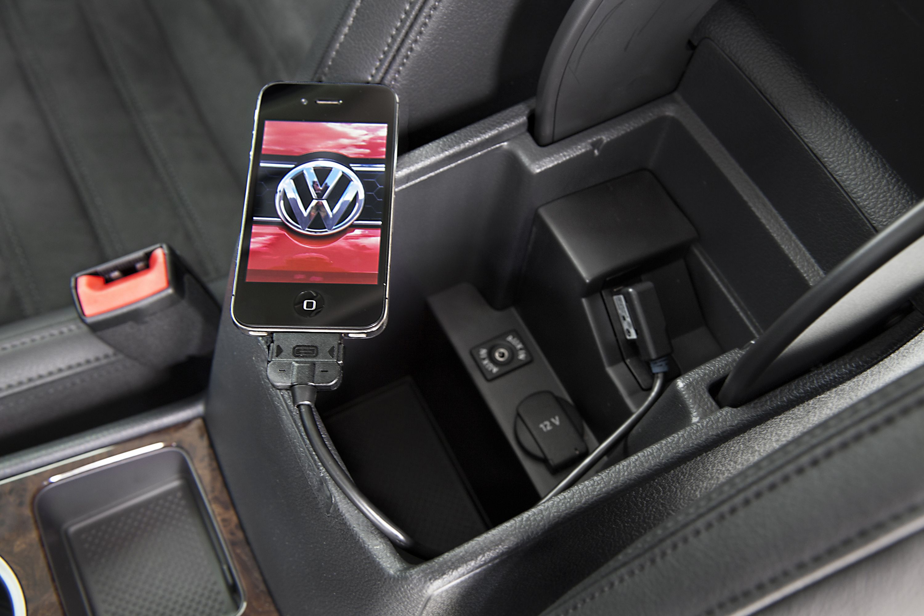 2014 Volkswagen Passat Interior Photos