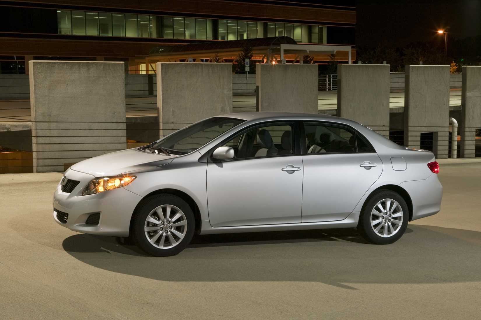 2010 Toyota Corolla Sedan Pricing, Photos & Specs