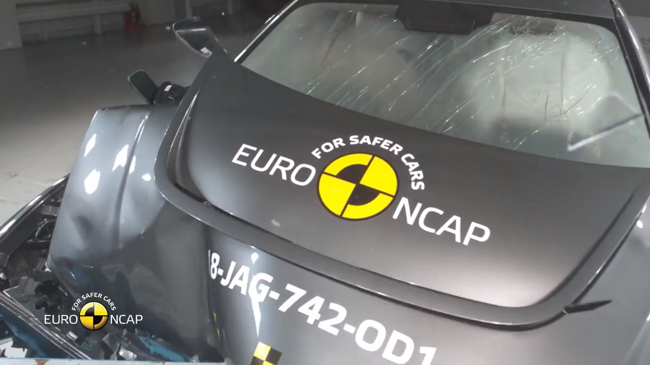 Jaguar I-Pace Crashes Its Way To A 5-Star Rating Jaguar I-Pace Crashes Its Way To A 5-Star Rating