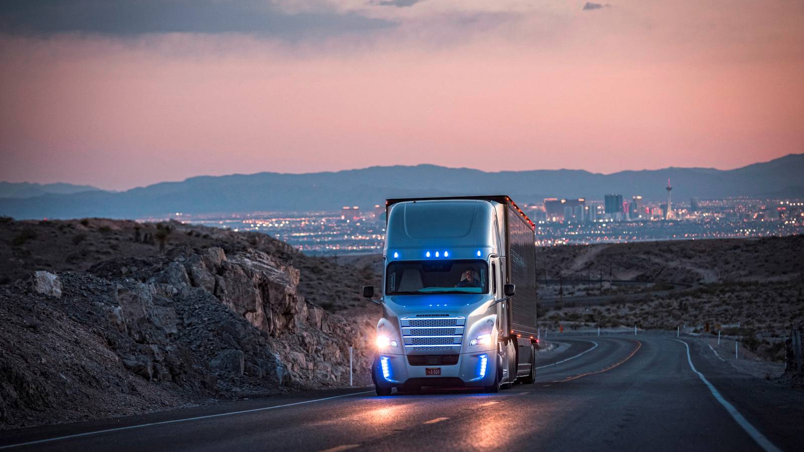 Daimler's Self-Driving Semi Truck Hits The Road This Year