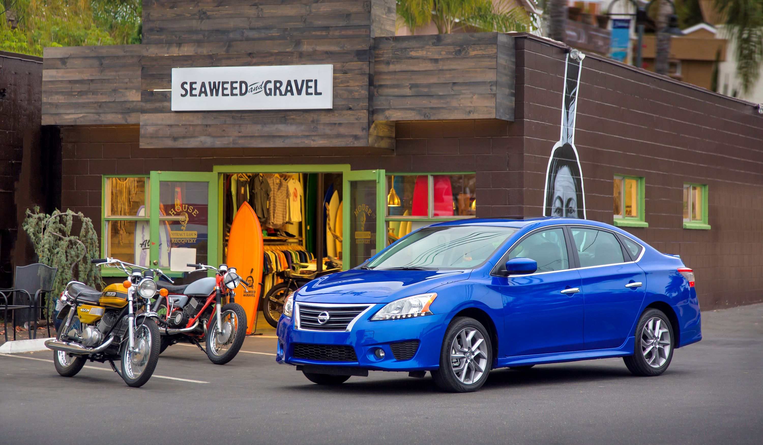 2015 Nissan Sentra Exterior Photos