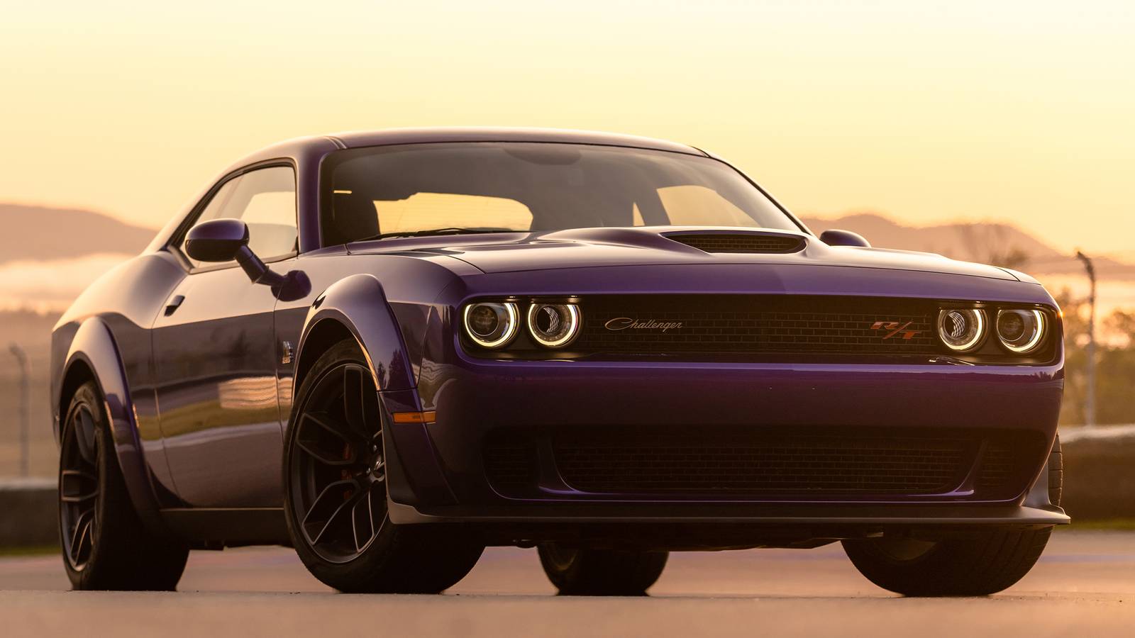 How The Dodge Challenger Is Similar To Jeep Wrangler And Porsche 911