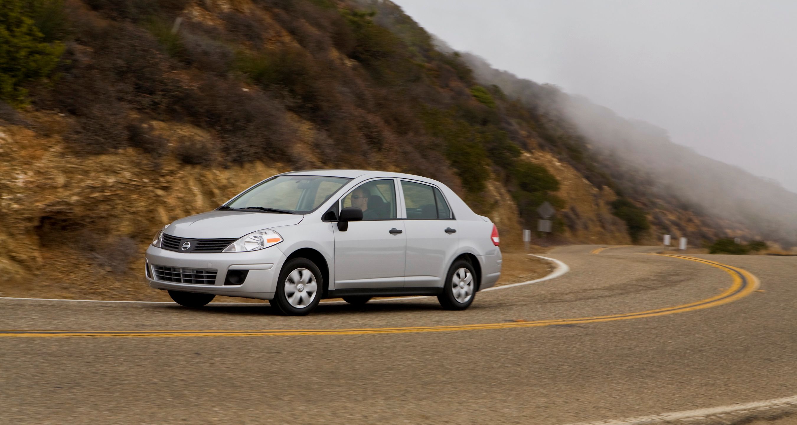 2008 Nissan Versa Sedan Exterior Photos