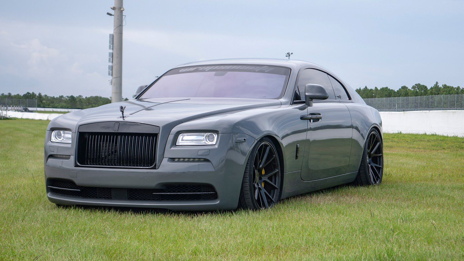 Rolls-Royce Dawn And Wraith Receive Massive Power Boost