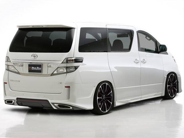 Wald Gives JDM Toyota Vellfire Minivan the Lexus Look
