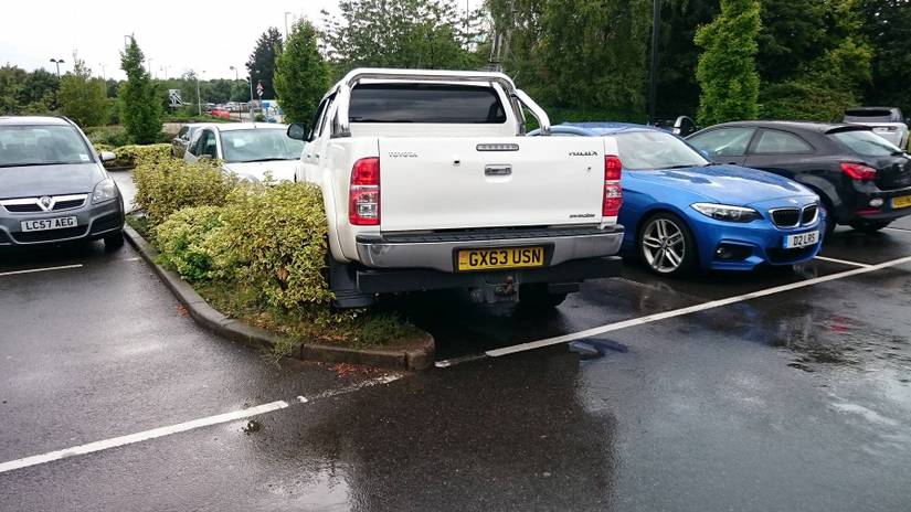 18 Examples Of Bad Parking That Will Make You Mad