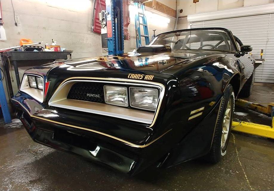 Detroit Bans Pontiac Trans-Am Bandit Tribute Jump