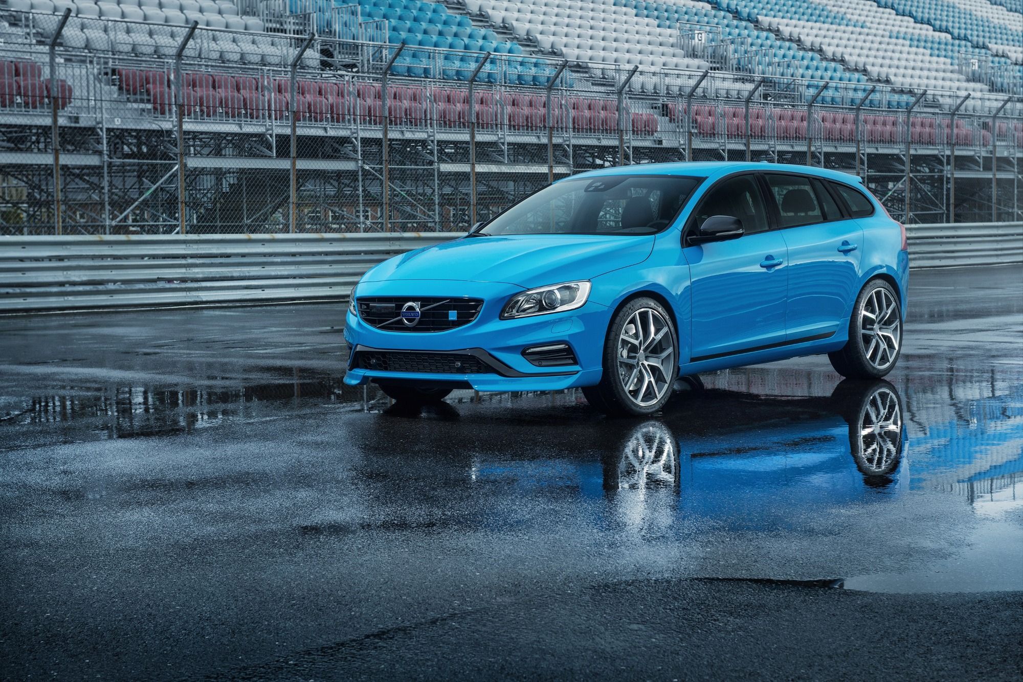 Interesting Volvo V60 Polestar Review Images