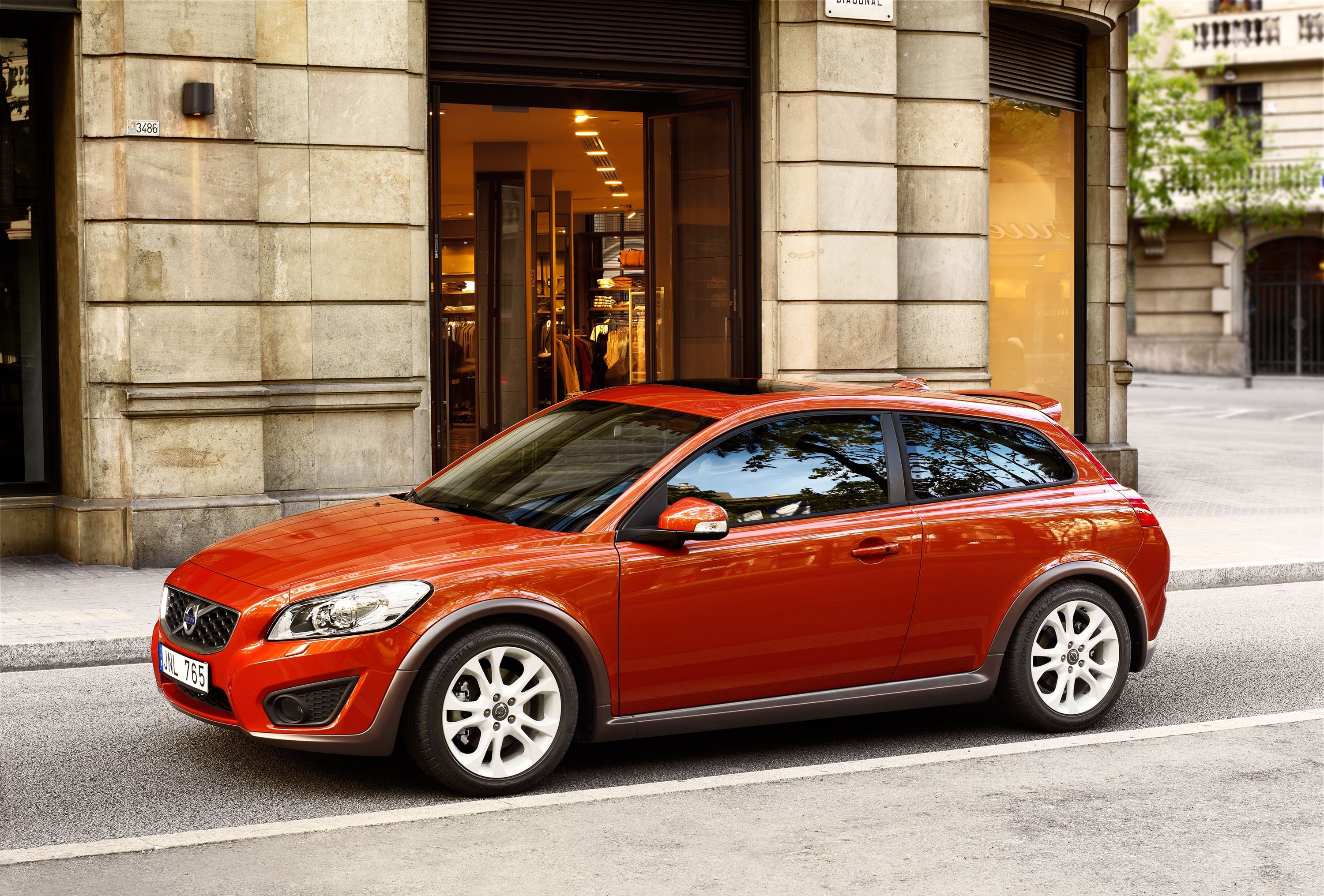 Volvo C30: Review, Pricing, Photos, and Specs