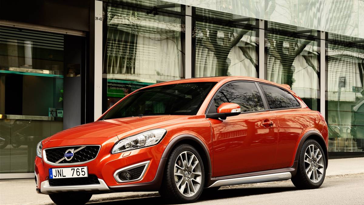 Volvo C30: Review, Pricing, Photos, and Specs