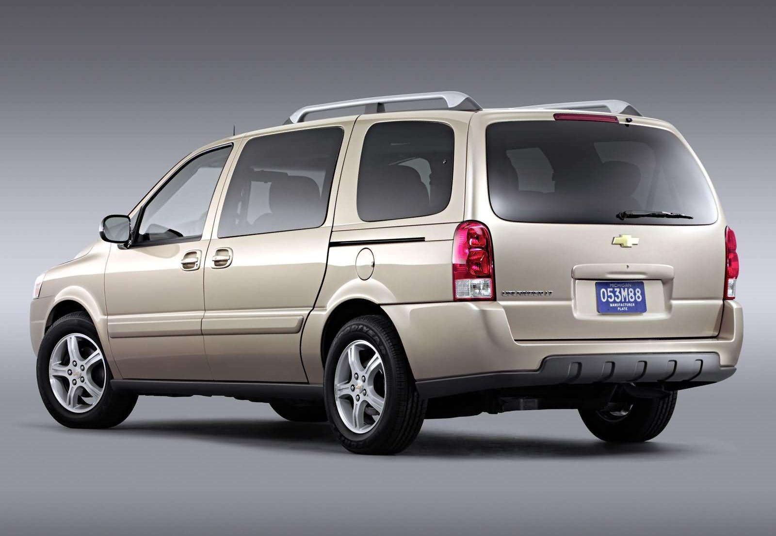 2008 Chevrolet Uplander - Review | CarBuzz