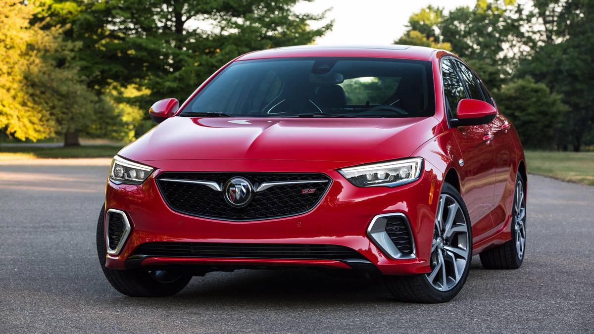 Buick Regal GS: Review, Pricing, Photos, and Specs