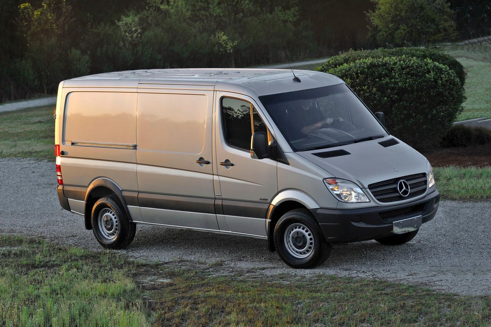 2013 Mercedes-Benz Sprinter Cargo Van Review, Pricing, Photos, and Specs