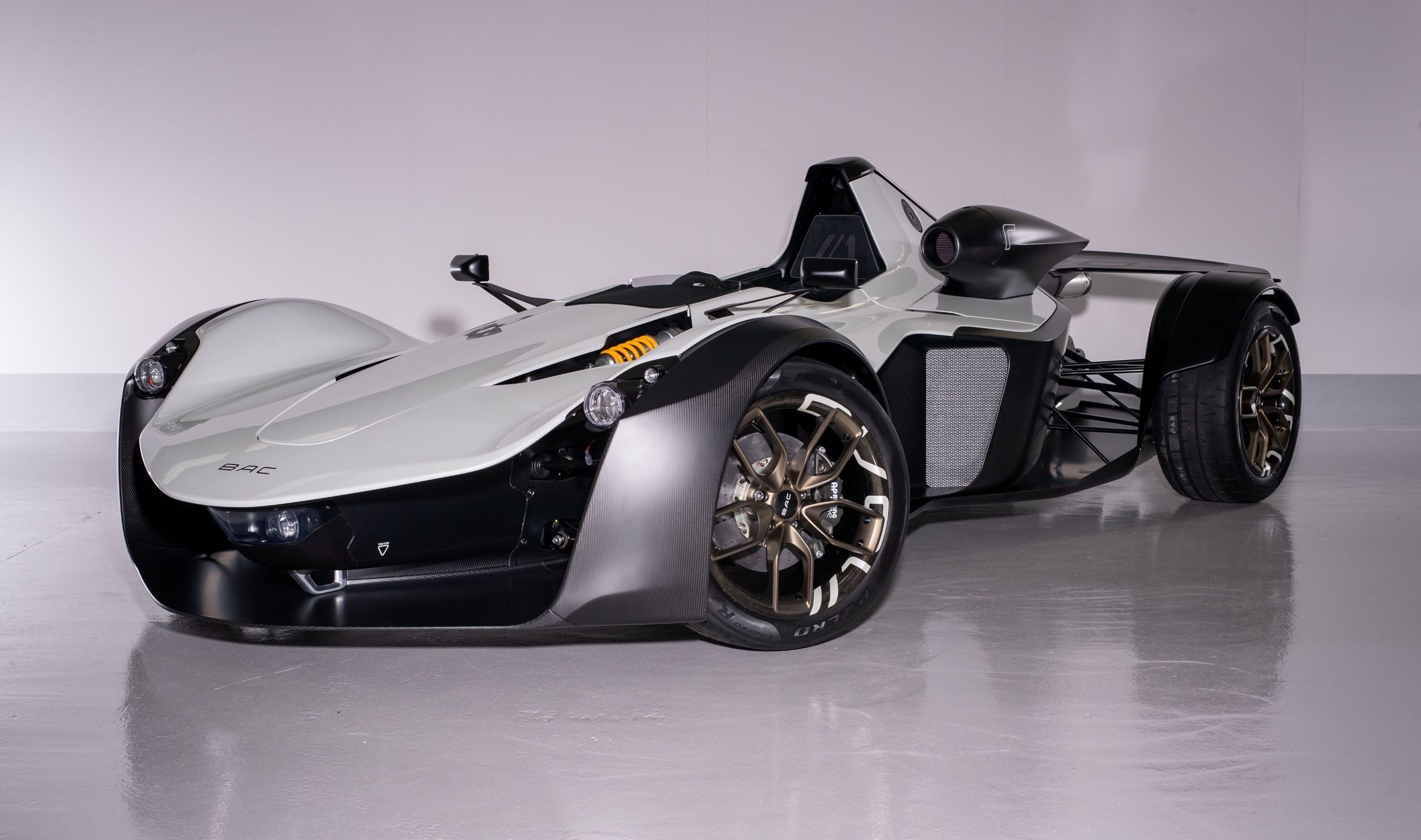 Meet The BAC Mono R: Faster, Lighter And Even More Bonkers