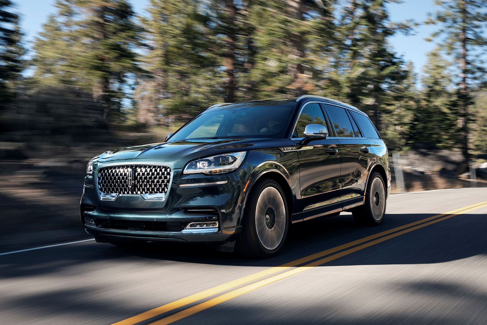 Lincoln Aviator Gets Advanced Suspension Tech For Smoother Rides