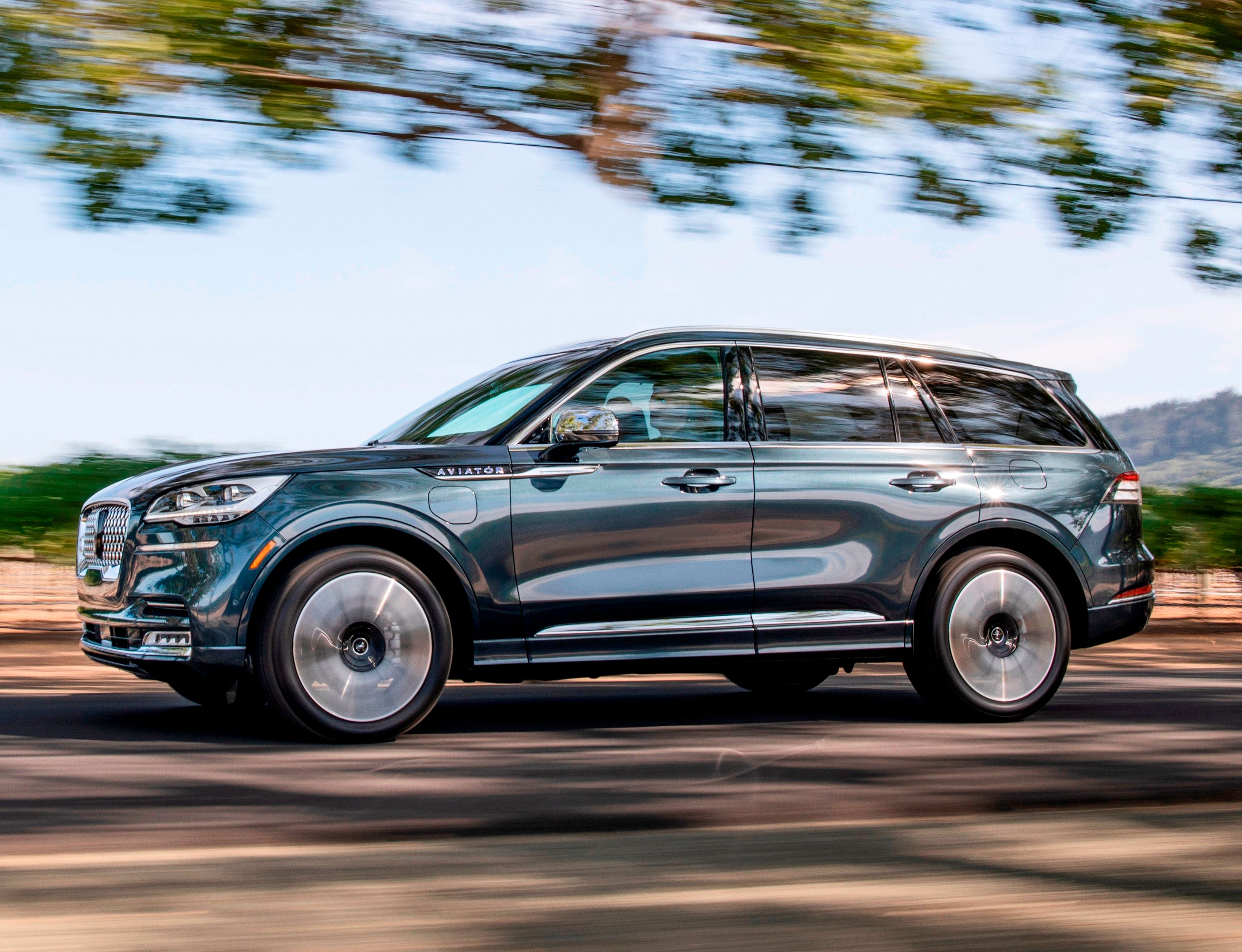 2020 Lincoln Aviator Hybrid First Drive Review: An Electric Surge