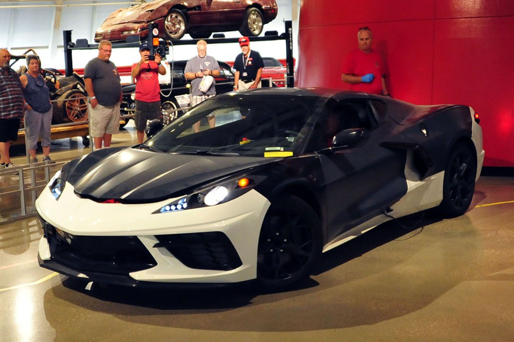 Corvette C8's Mismatched Body Panels Prove Only One Thing