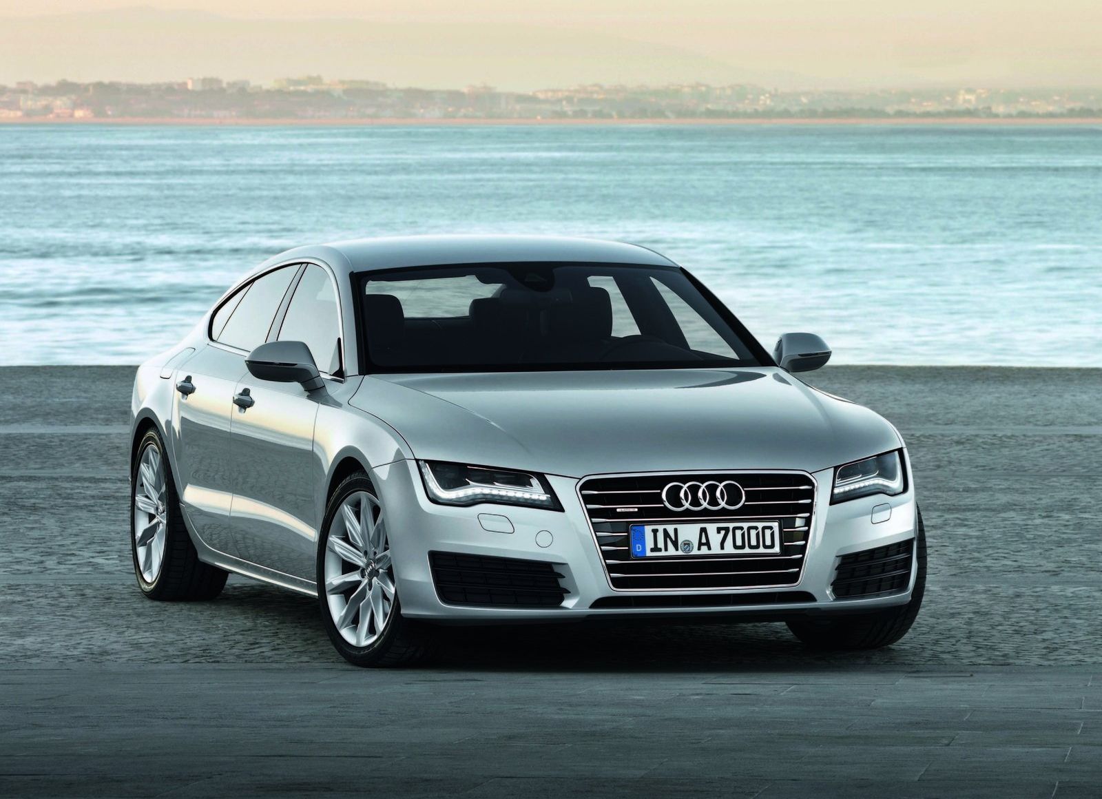 2013 Audi A7 Sportback - Photos Exterior | CarBuzz