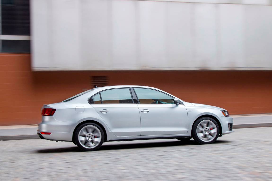 2015 Volkswagen Jetta GLI Pricing, Photos & Specs