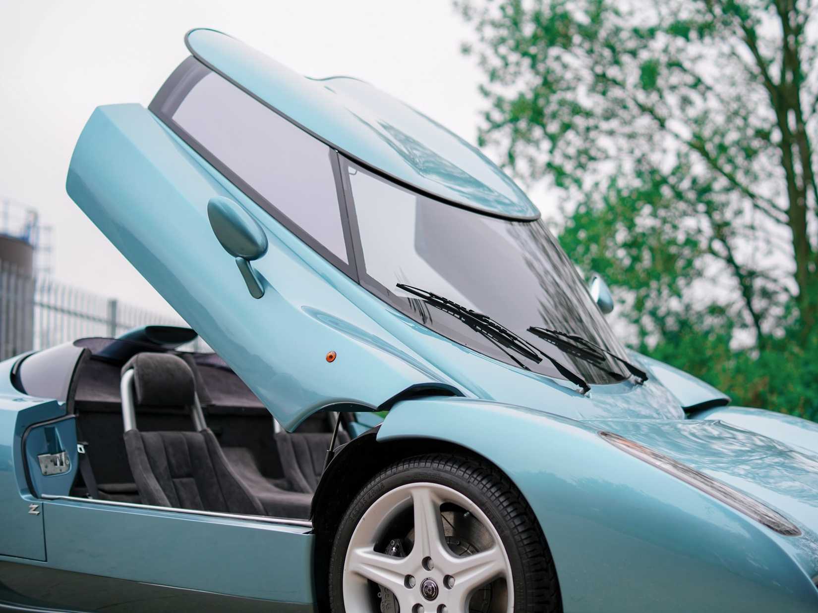 The Unconventional Design Of The Gullwing Door Explained