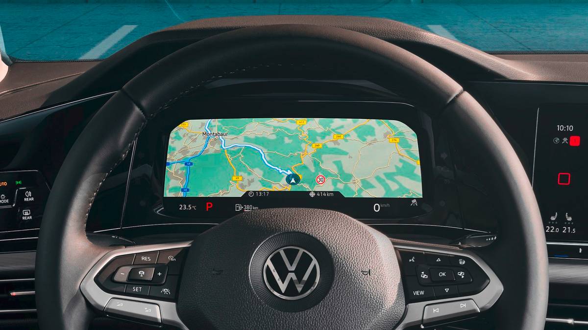 New Volkswagen Golf Gets Stunning New Digital Cockpit