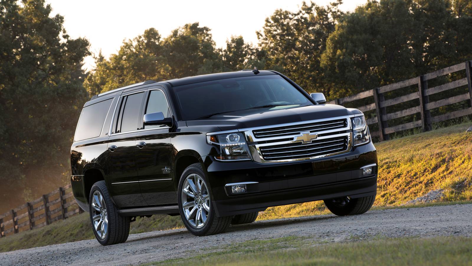 Chevrolet Suburban Finally Gets Recognition It Deserves