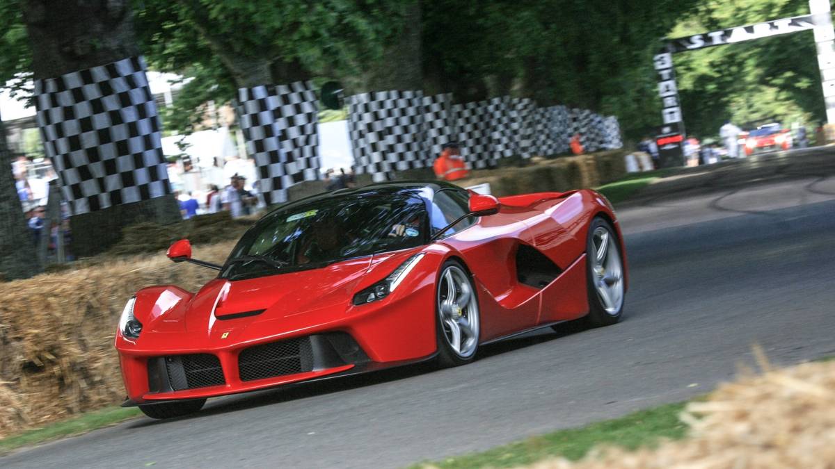 Ferrari LaFerrari: Review, Pricing, Photos, and Specs