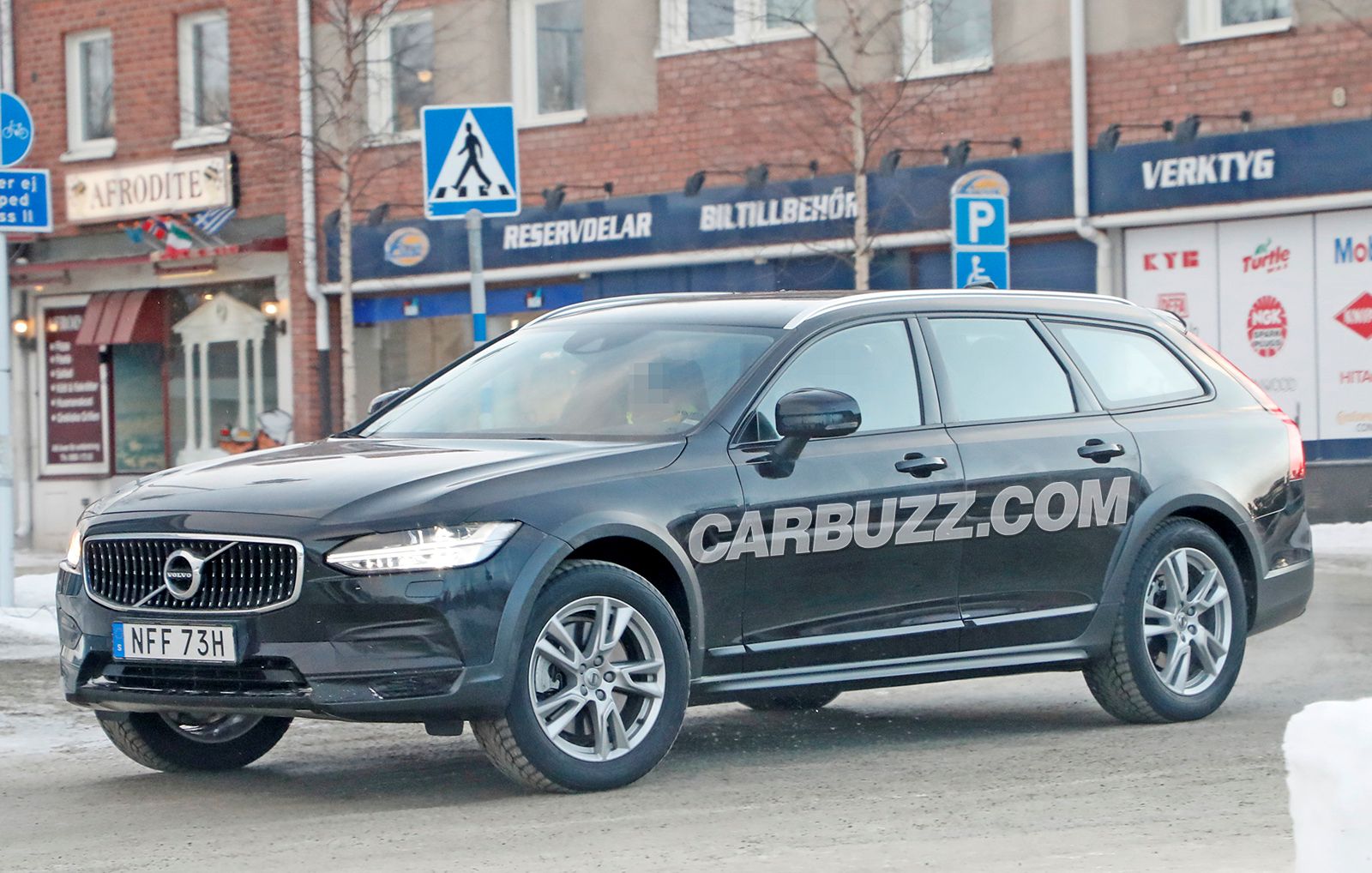 First Look At The New Volvo V90 Cross Country