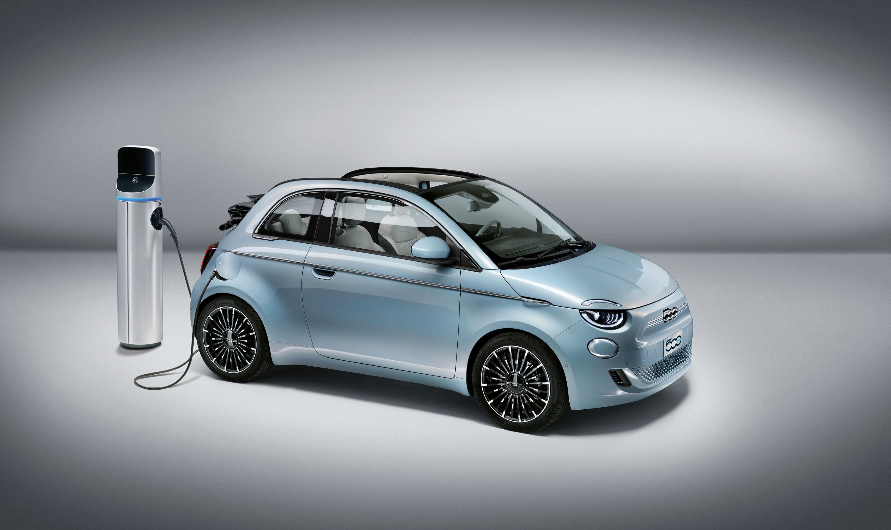 2020 Fiat 500 Goes All Electric As It Leaves America