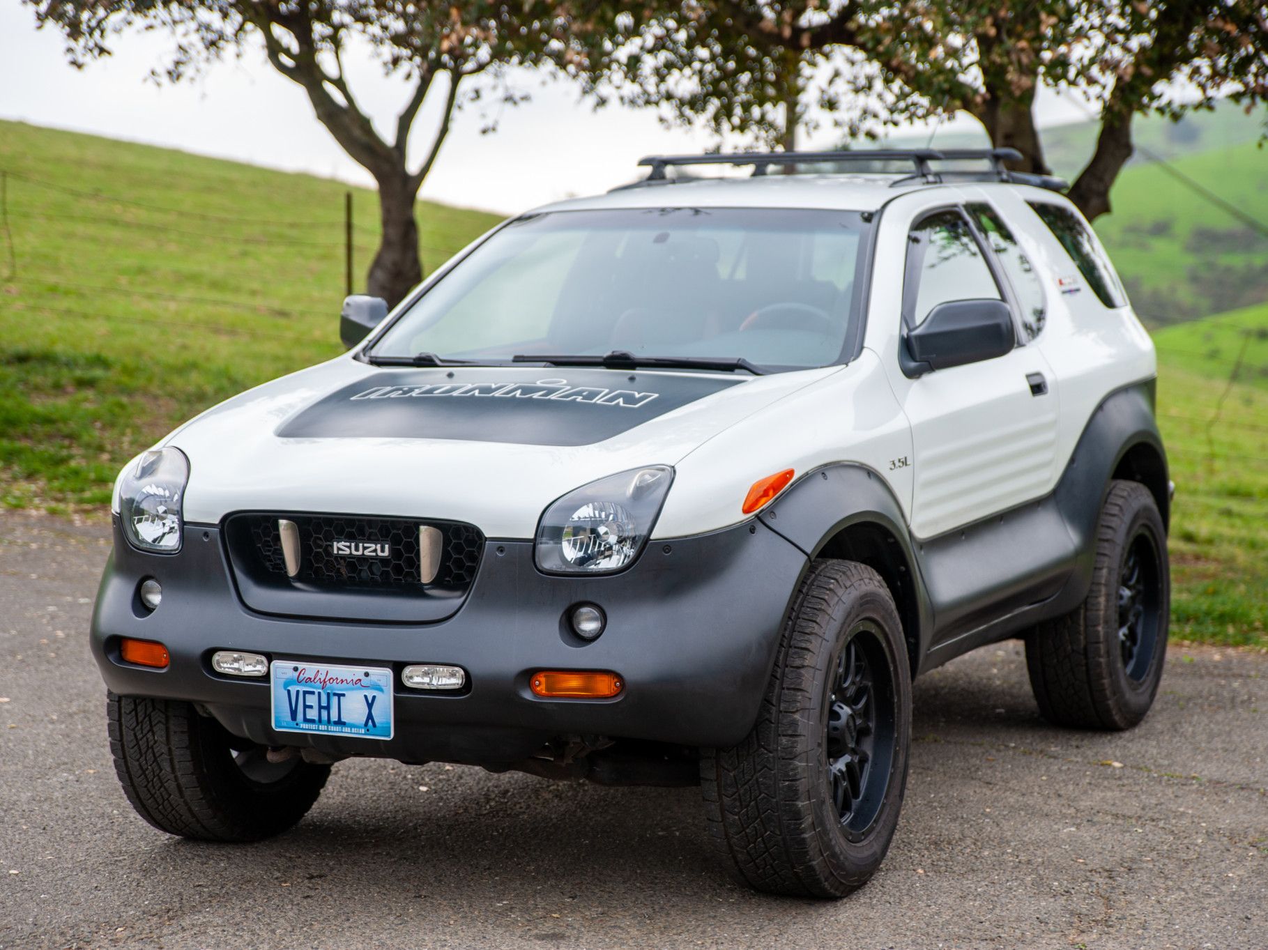 Weekly Treasure: 2000 Isuzu VehiCROSS Ironman Edition