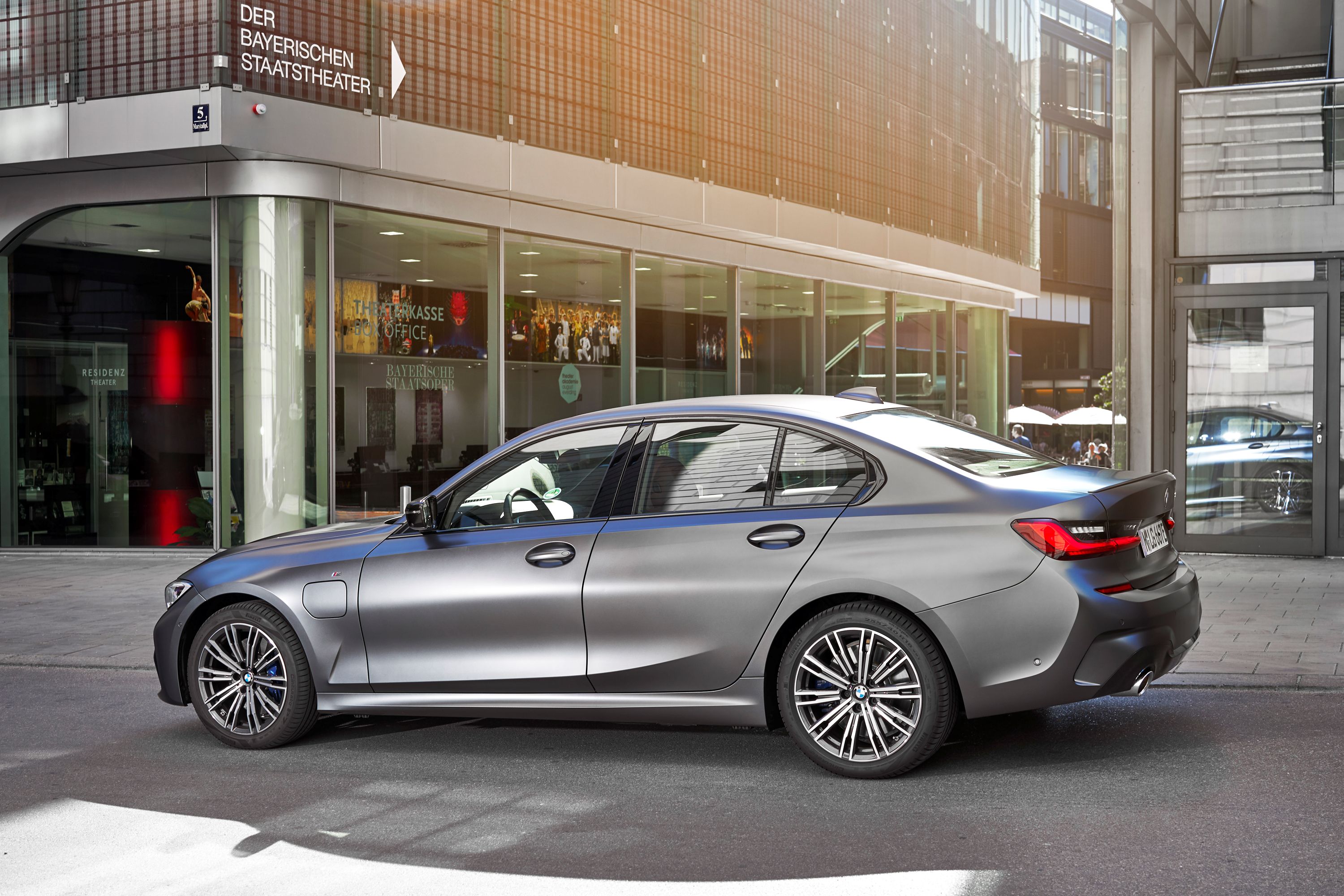 2022 BMW 3 Series Hybrid Review CarBuzz