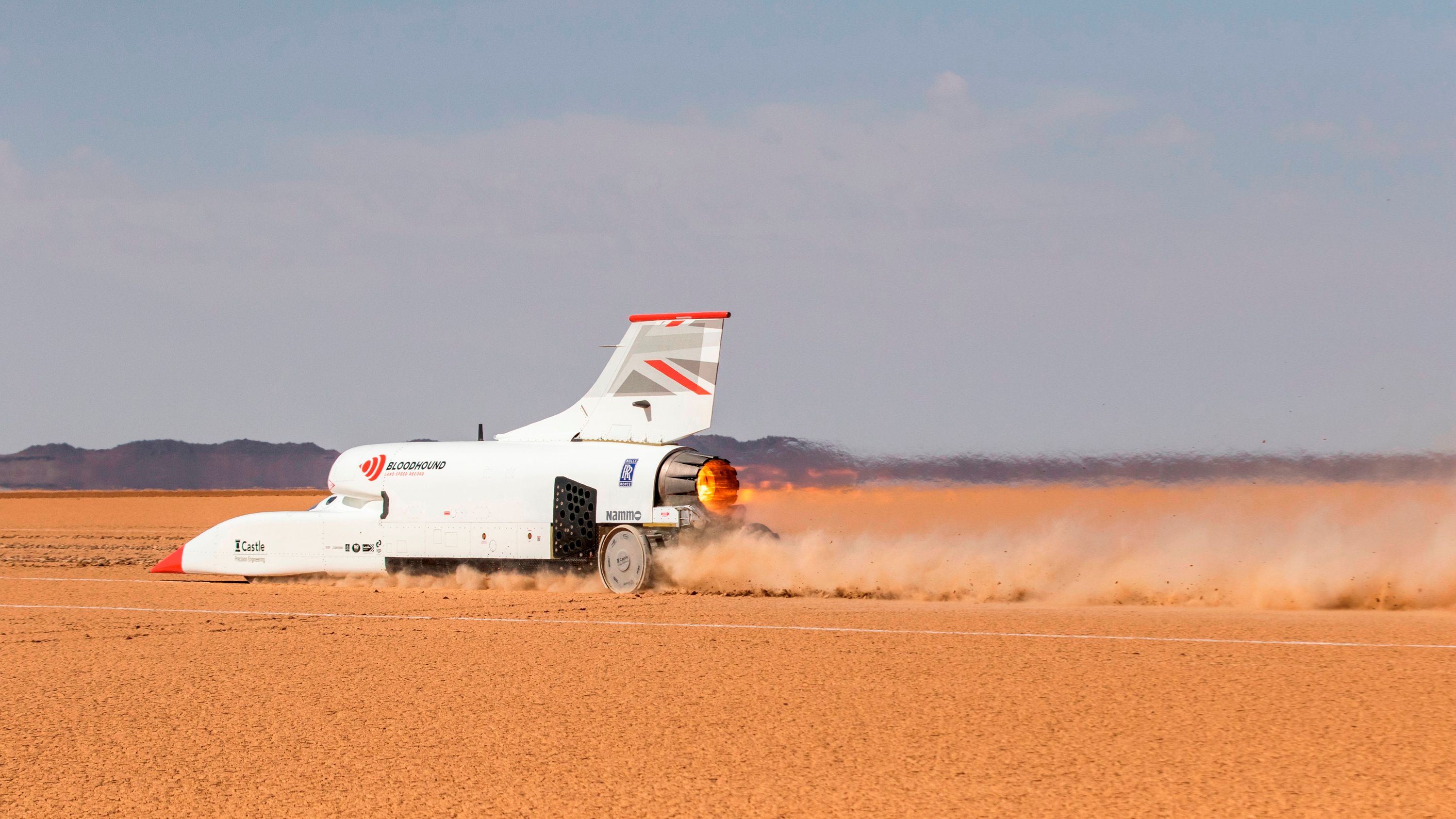 Watch Bloodhound Jet Car Race A Bugatti Chiron