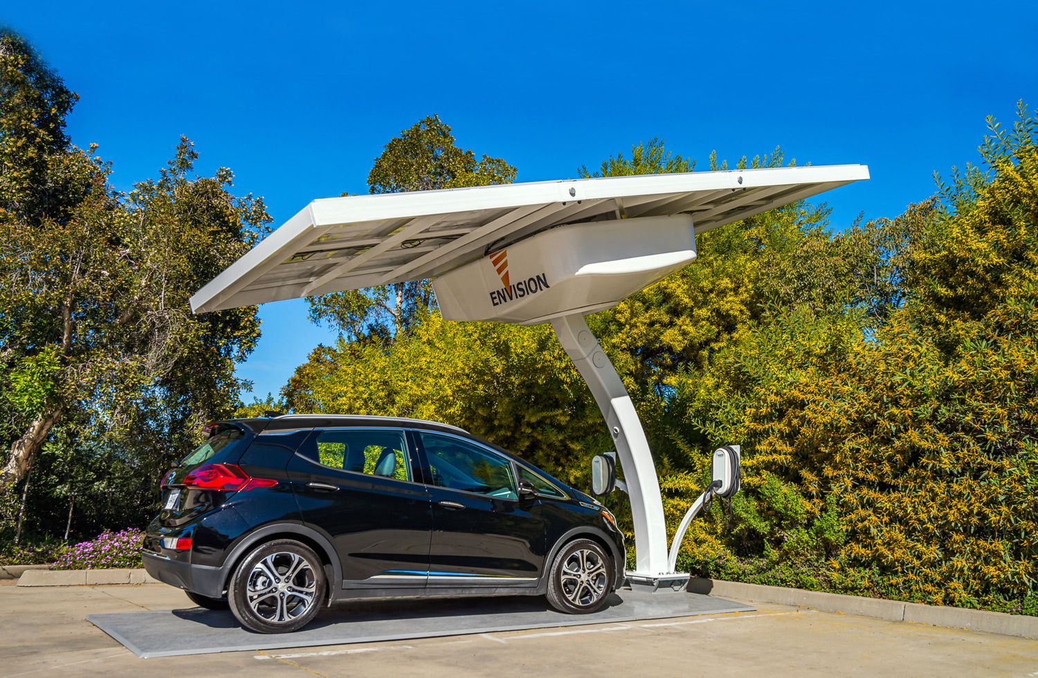 Solar-Powered EV Charger Is A Brilliant Off-Grid Solution