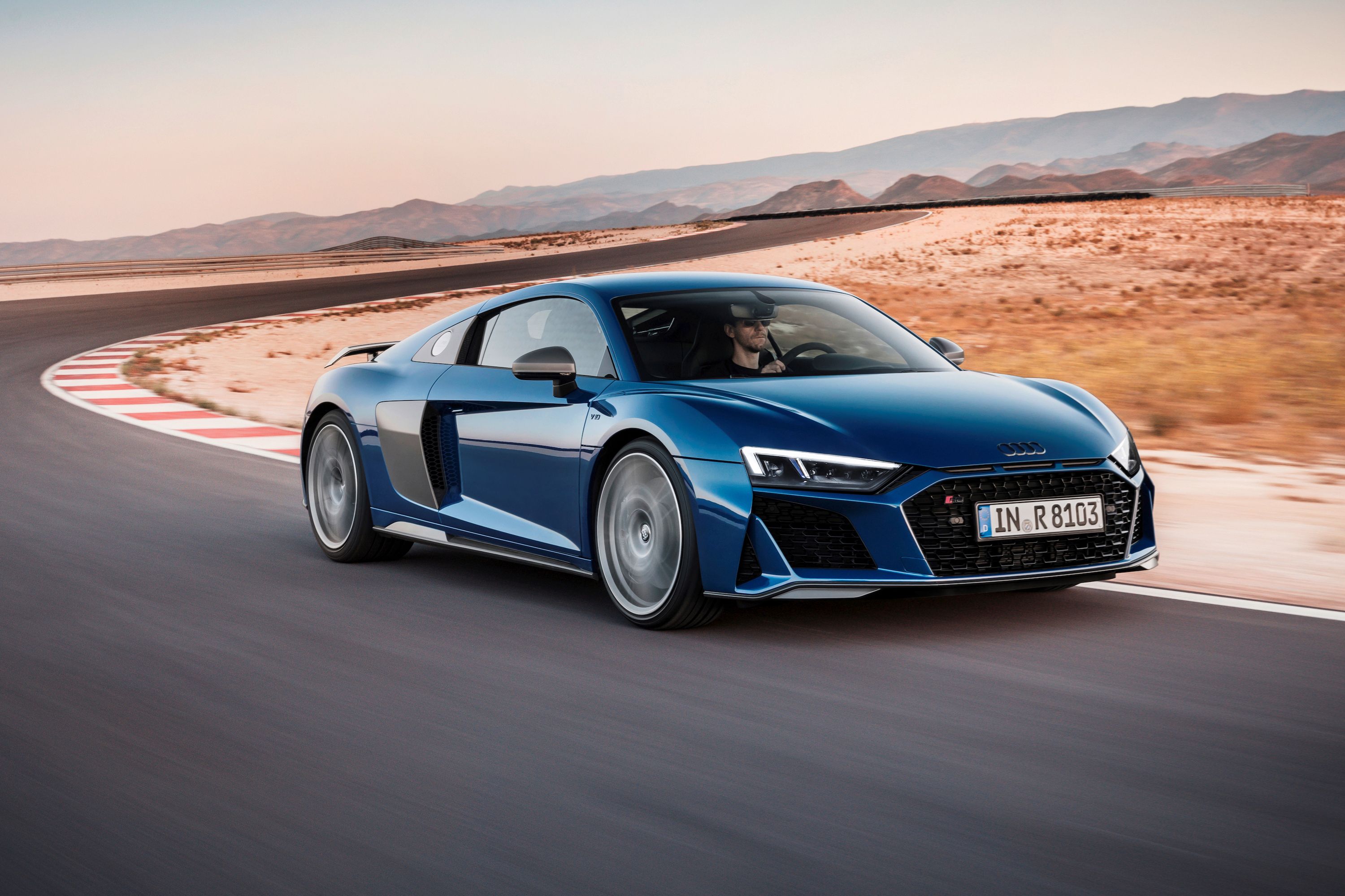 The Audi R8's 5.2L V10 Is An Engineering Masterpiece