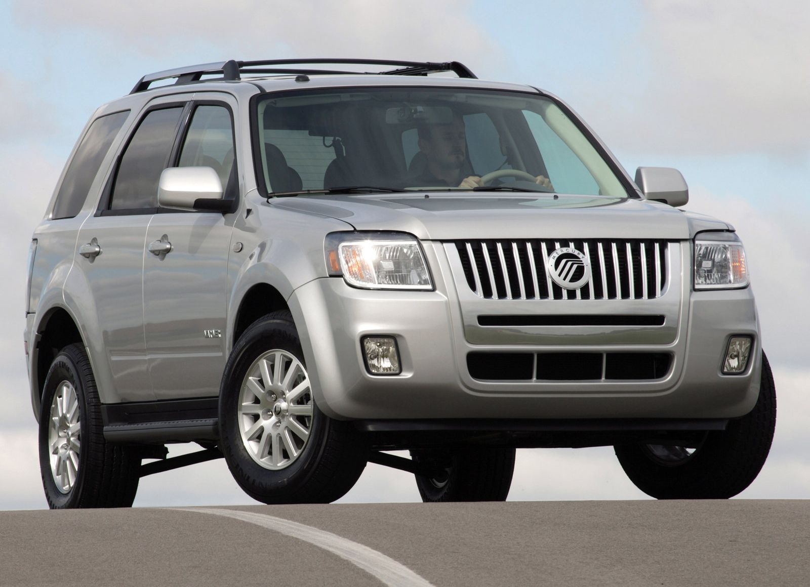 2011 Mercury Mariner Pricing, Photos & Specs