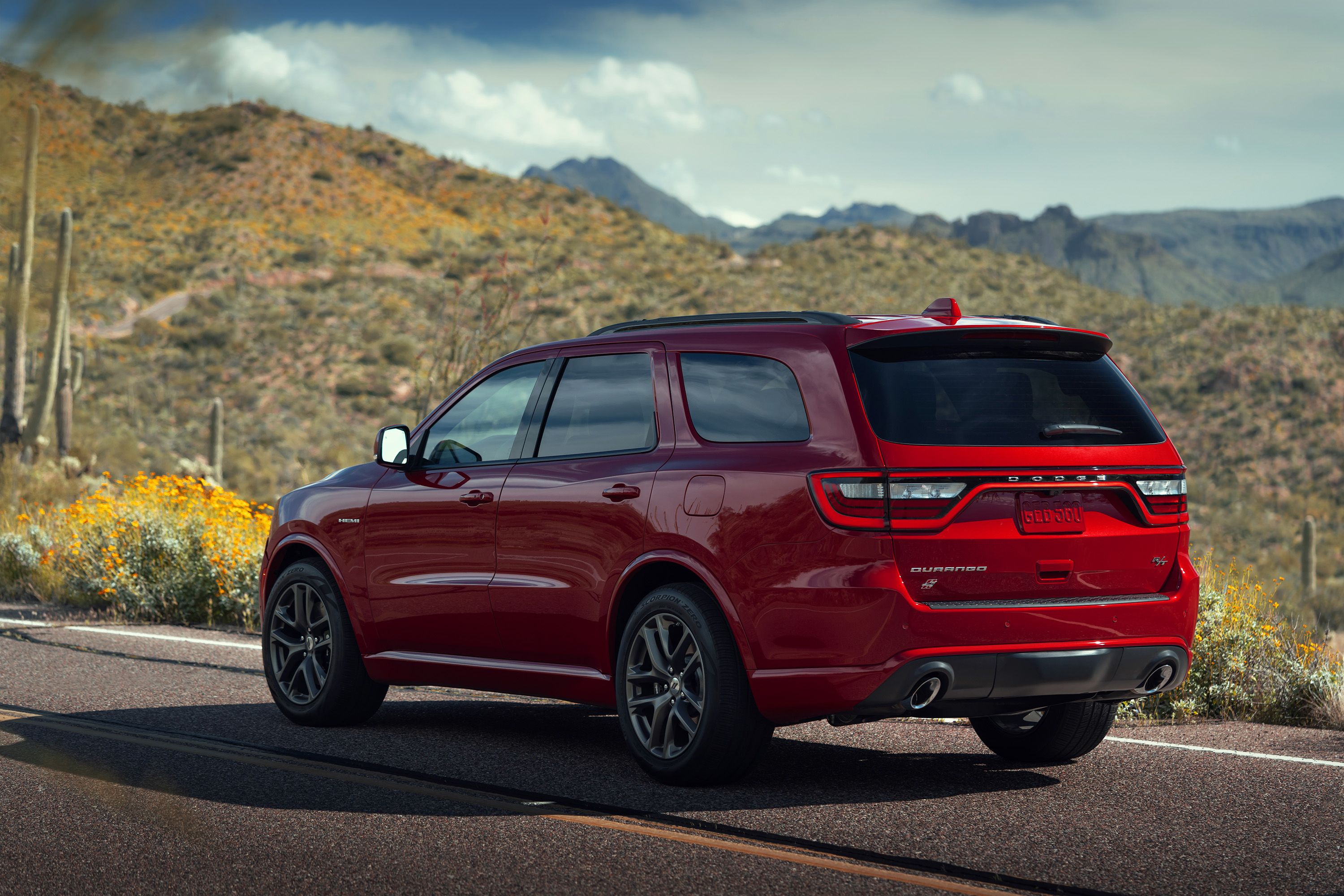 The Dodge Durango's HEMI V8 Refuses To Die