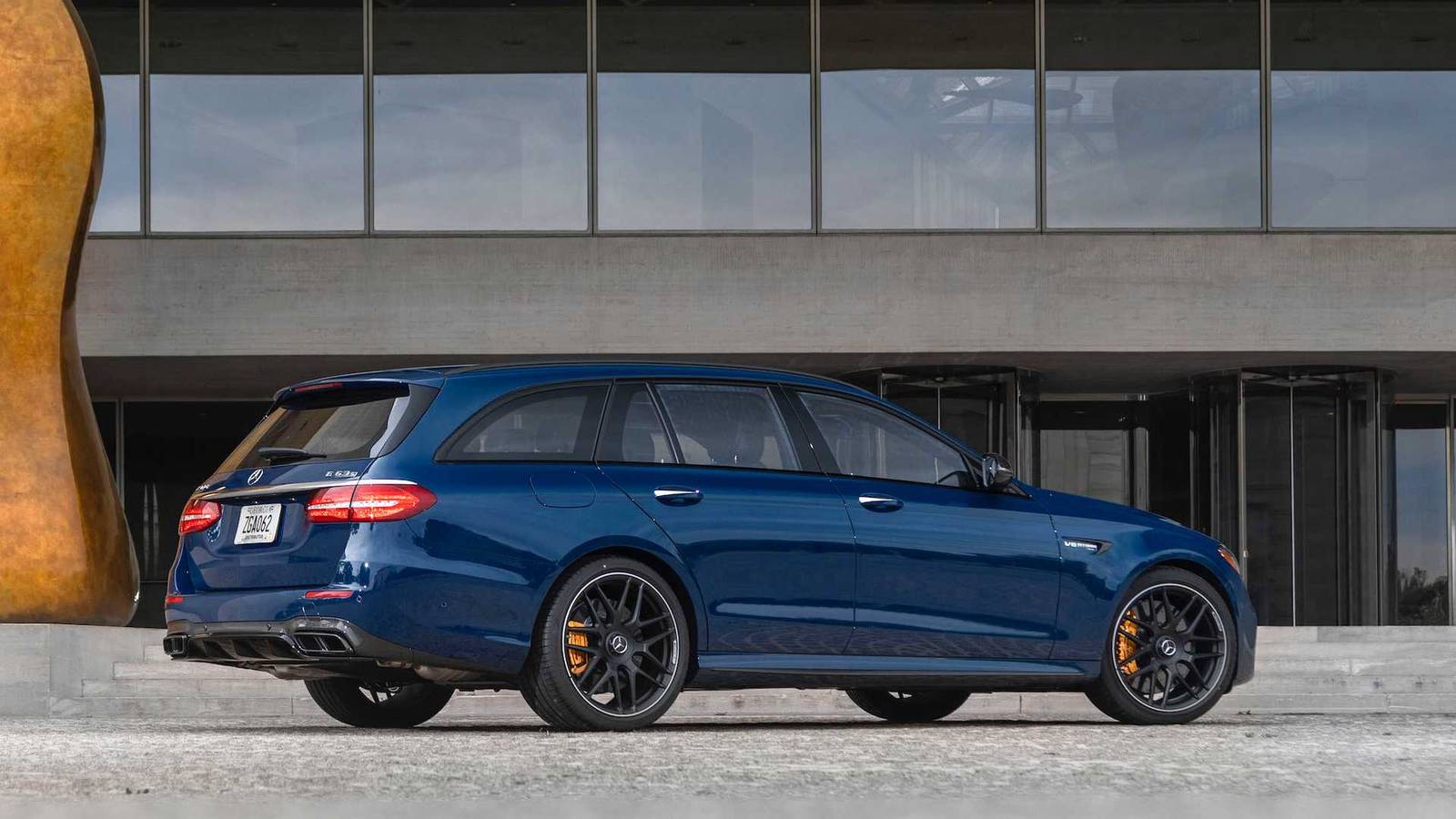 Mercedes Will Now Paint Cars Any Color You Want
