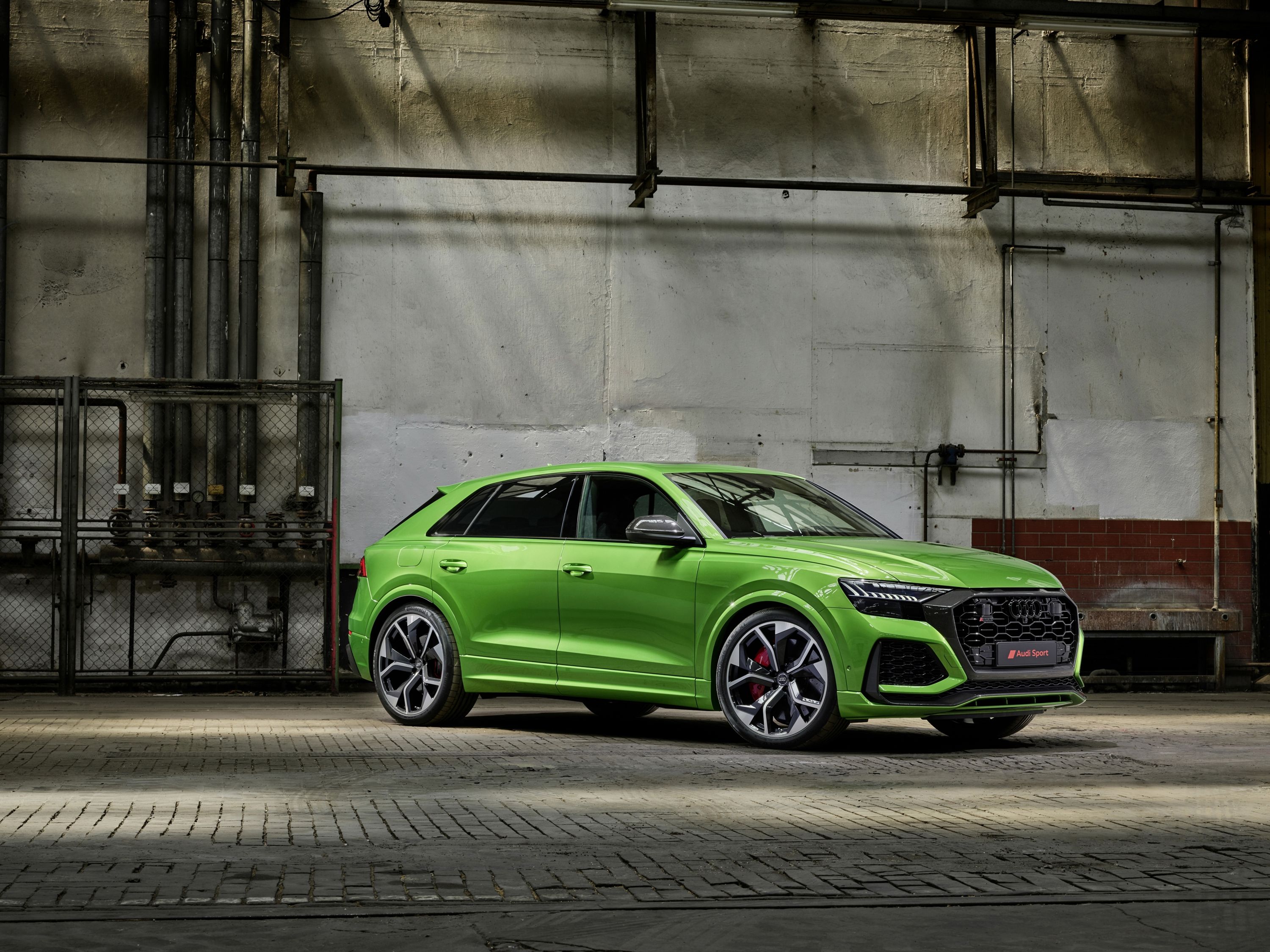 2024 Audi RS Q8 - Review | CarBuzz
