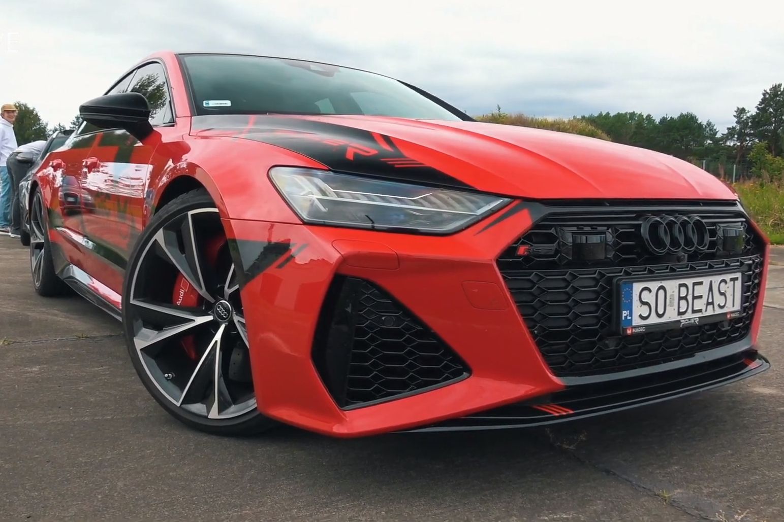 Watch A 900-HP Audi RS7 Destroy The Drag Strip