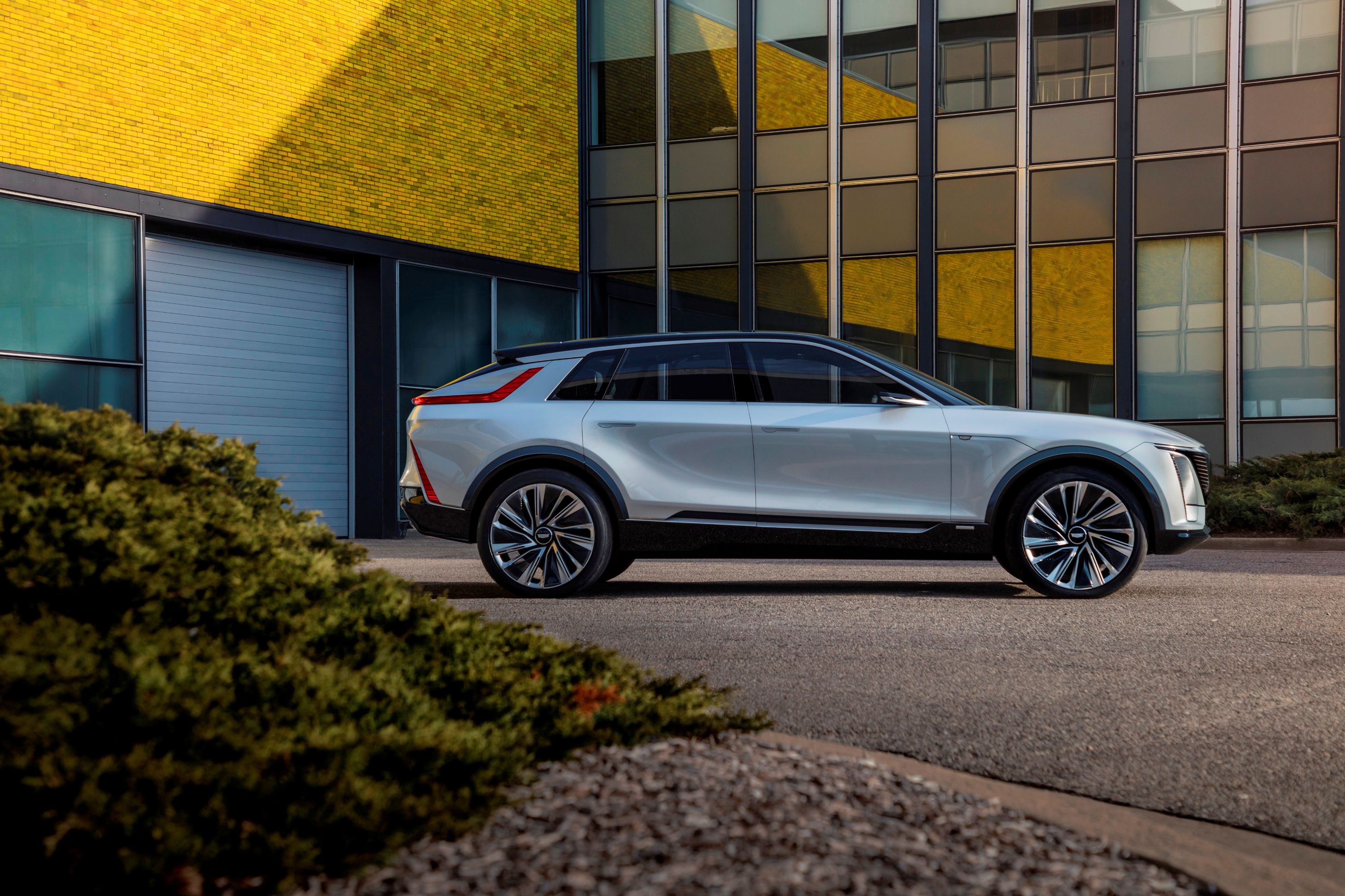 Best SUVs | 2024 New SUV Models Rankings | CarBuzz