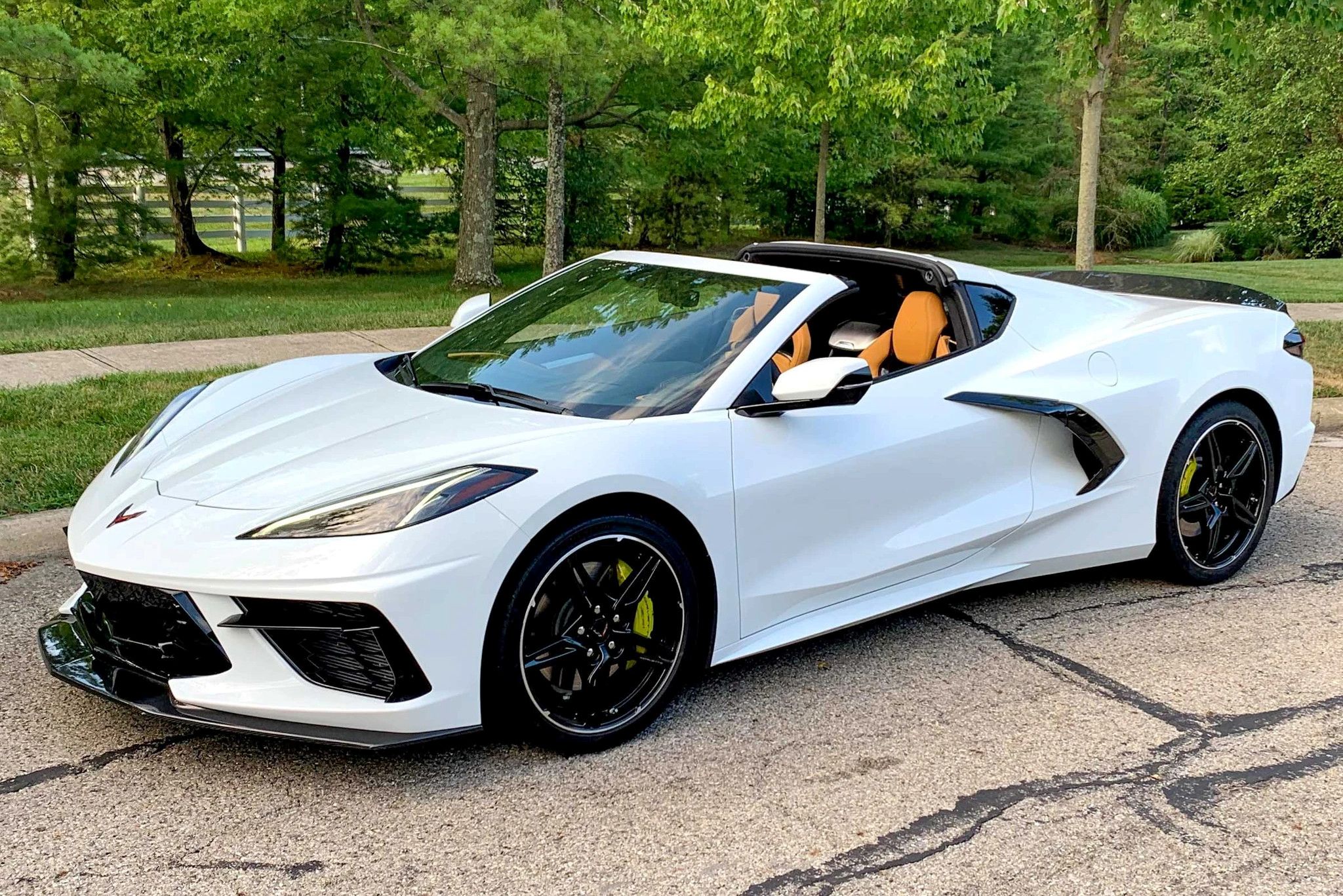 C8 Corvette Gets New Carbon Fiber Package