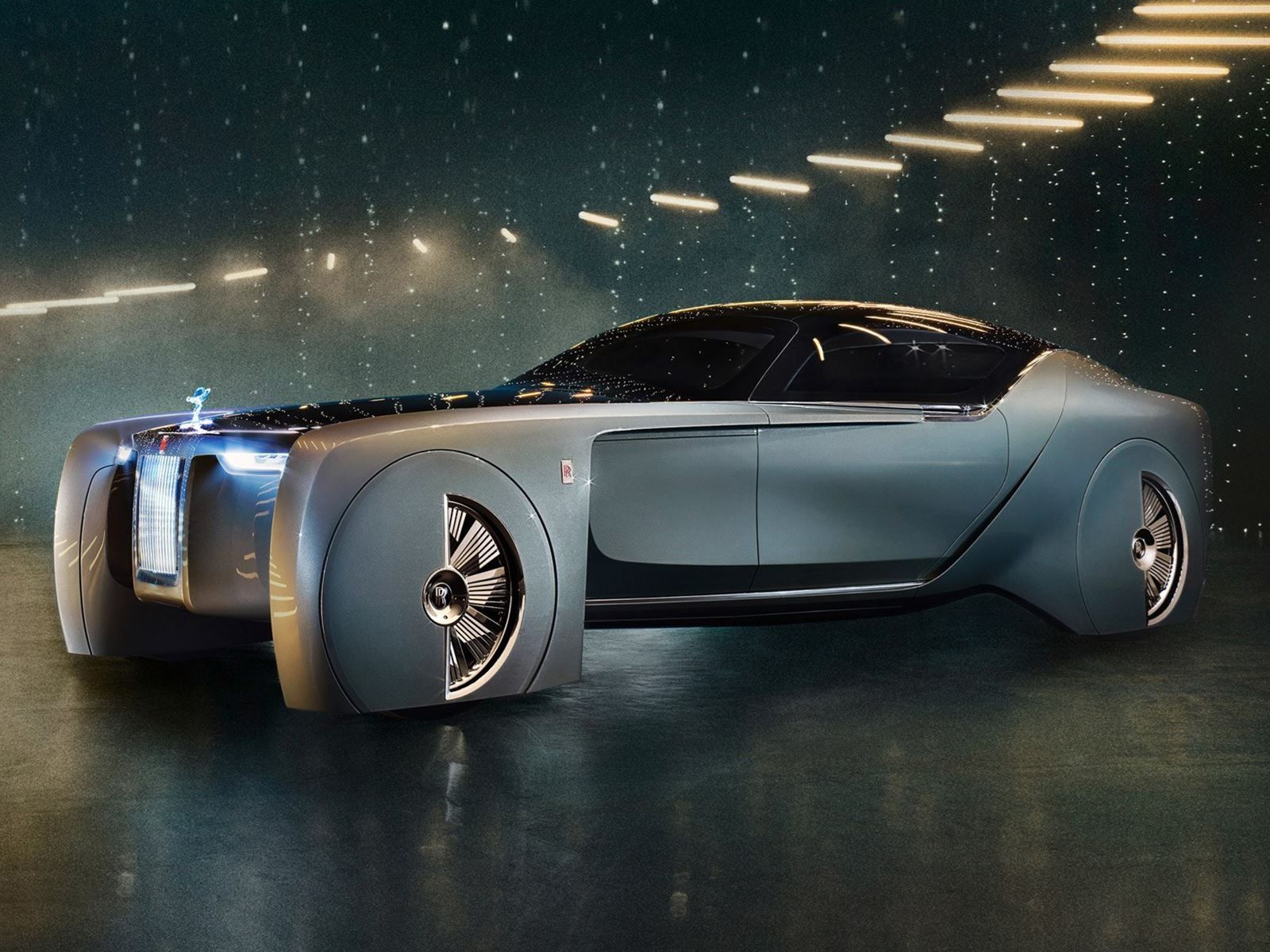 This Is When The First Electric Rolls-Royce Will Arrive